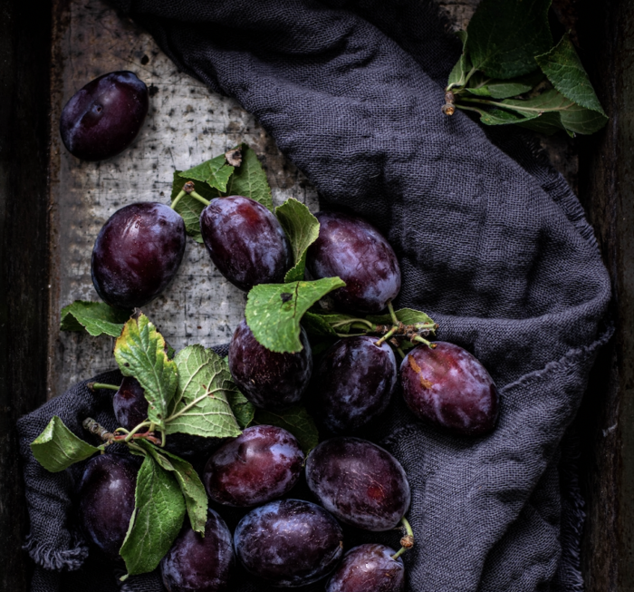 Plommon med ingefära & kardemumma - Ekolådan